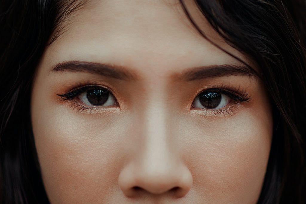 Trend Alert: The Edgy Look of Eyebrow Slits - How to Get and Style Them